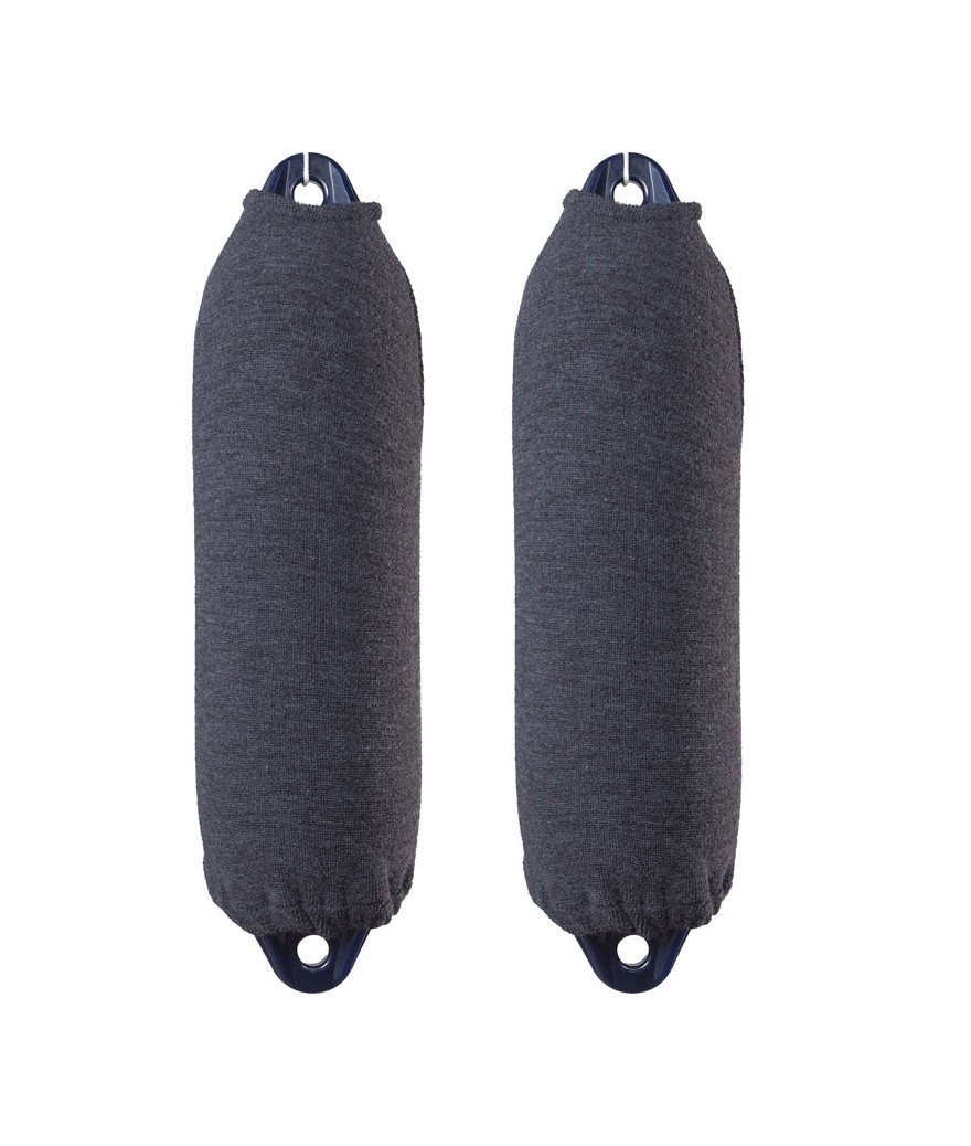 Long fender covers in simple thickness.